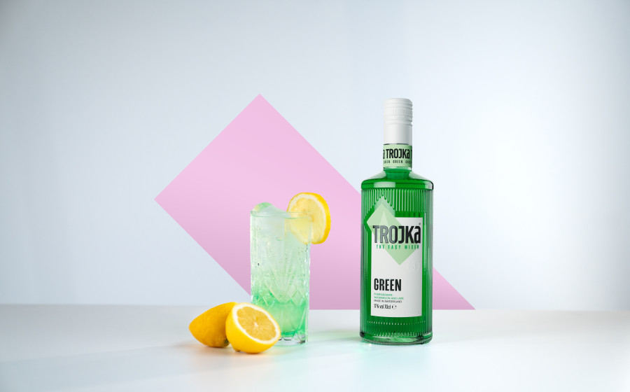 Trojka «Fröschli» Heissgetränk · Trojka Vodka