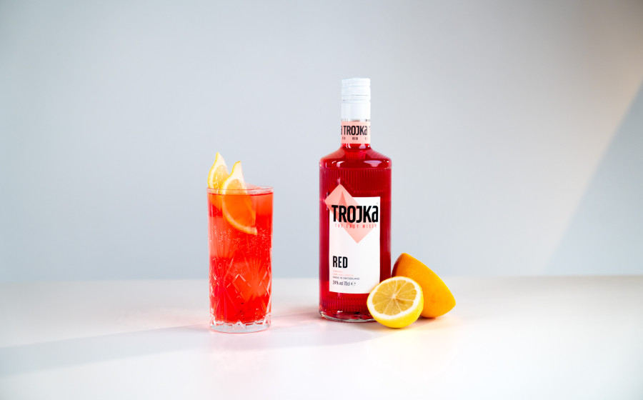 Trojka Red · Trojka Vodka