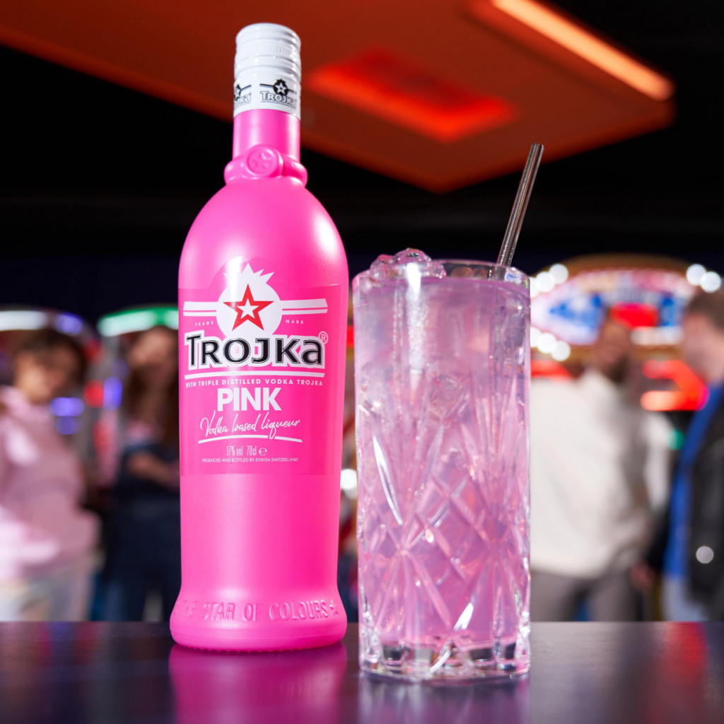 Trojka Pink · Trojka Vodka